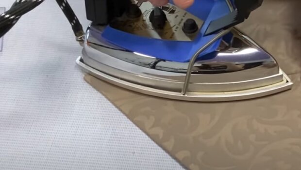 Як очистити скатертину від жирних плям прості та ефективні способи Читайте на Ukr Net