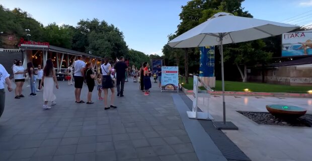 Астрологи назвали три знаки Зодіаку яким подобається жити наодинці Читайте на Ukr Net