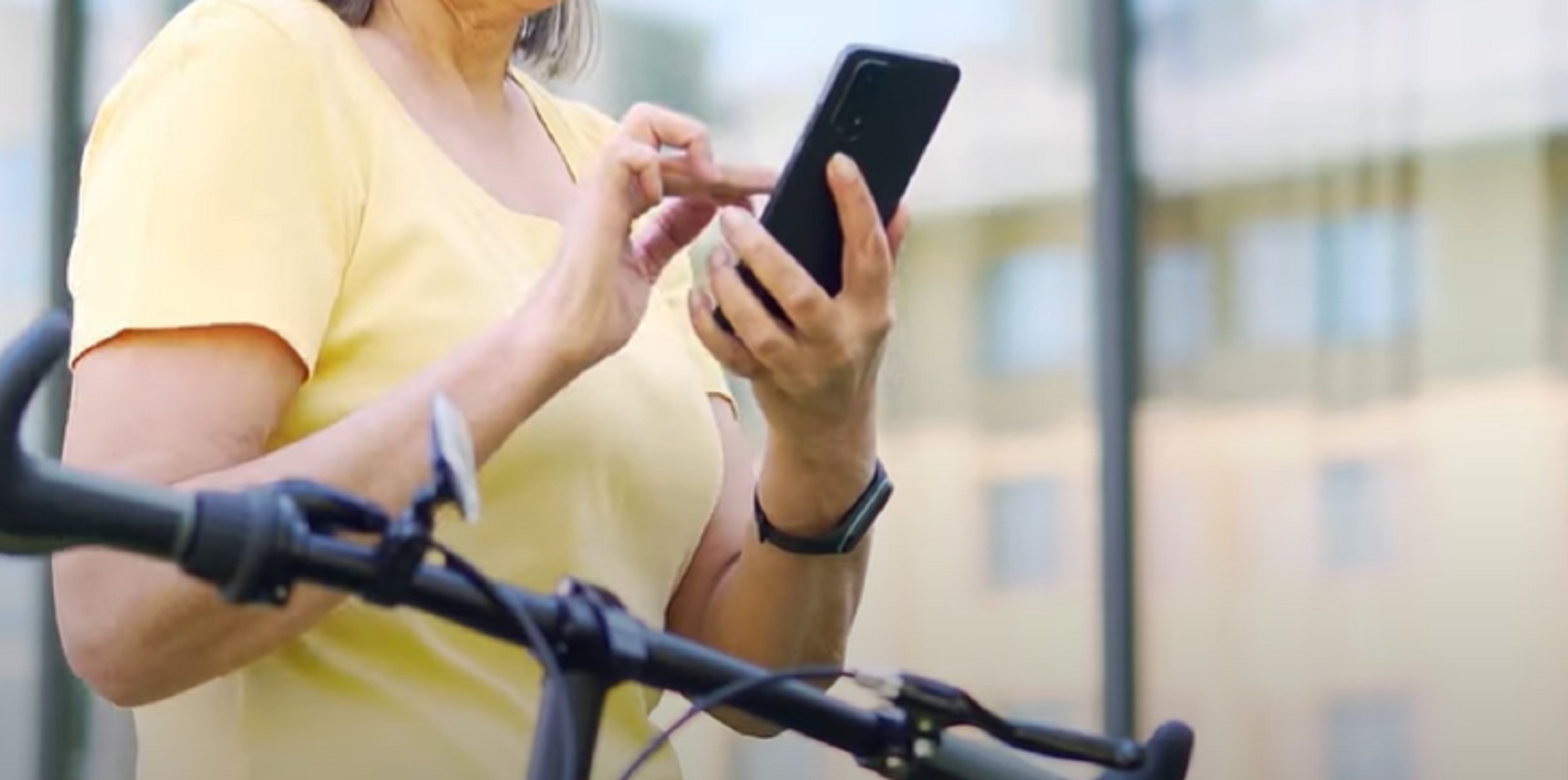 Як додзвонитися оператору "Lifecell": два корисні номери. Politeka